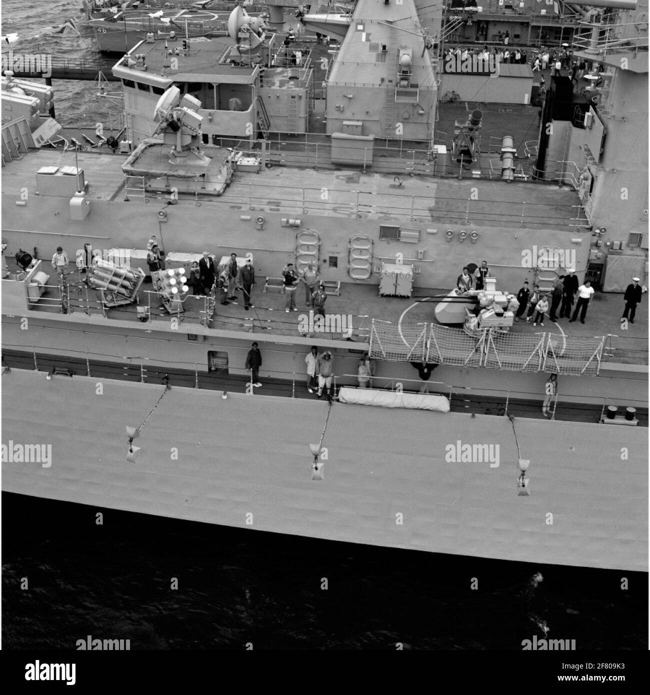 Type 22 frigate hi-res stock photography and images - Alamy