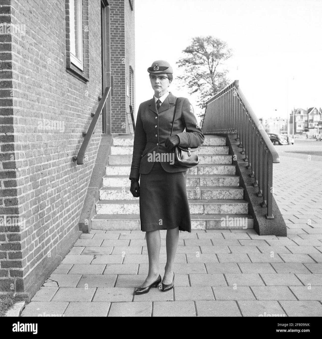 First Lieutenant Of The Air Force Womens Department Luva In Daily