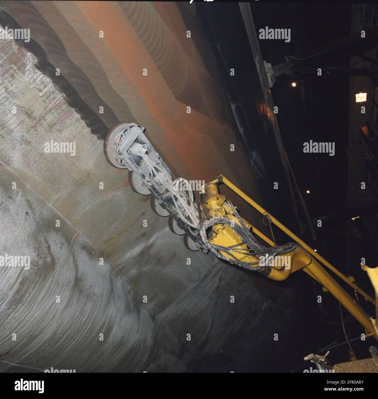 Hull efficiency hi-res stock photography and images - Alamy