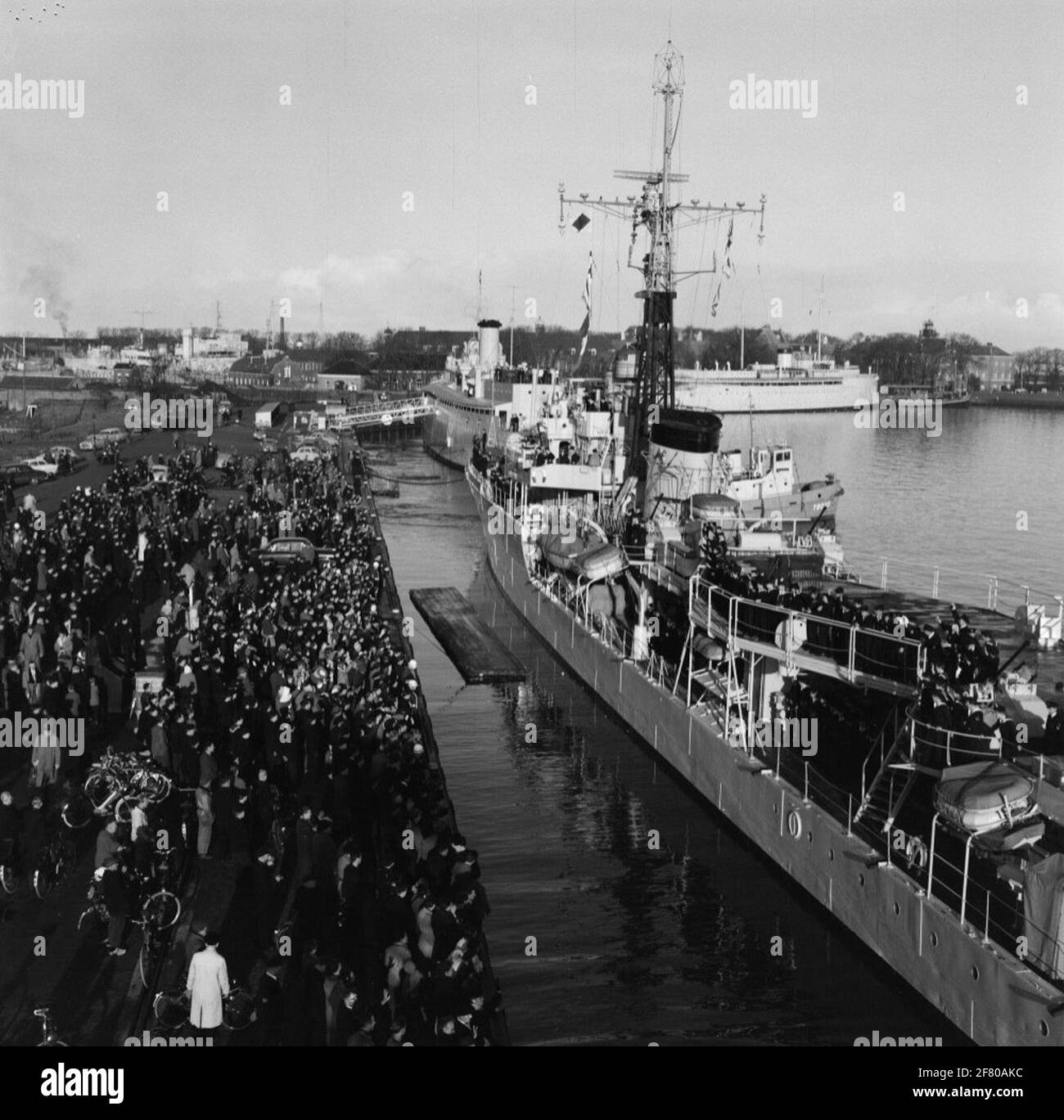 Departure of the Frigate Hr.Ms. Evertsen (F 803) to Dutch New Guinea in ...