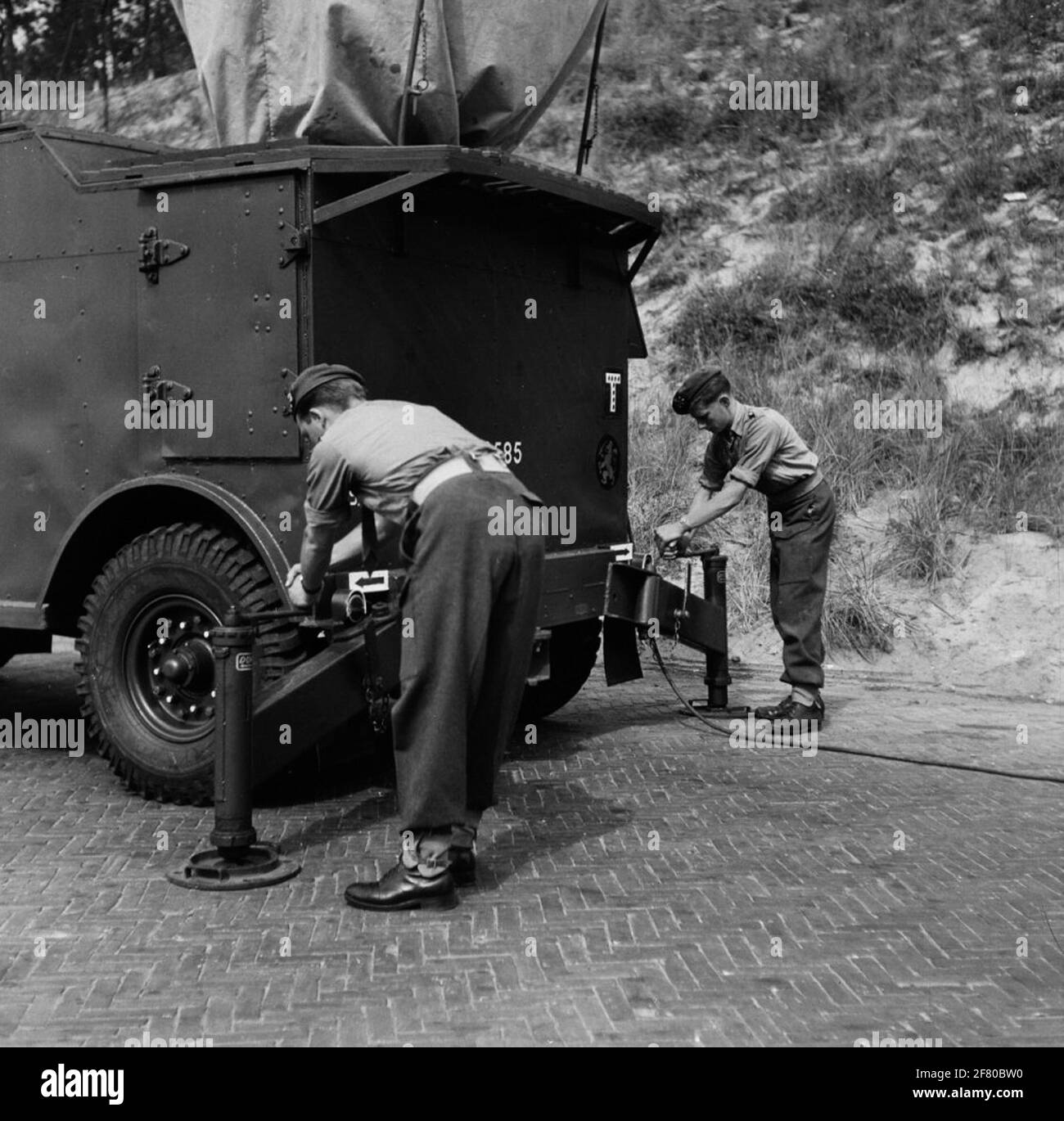 Radar microwave Black and White Stock Photos & Images - Alamy