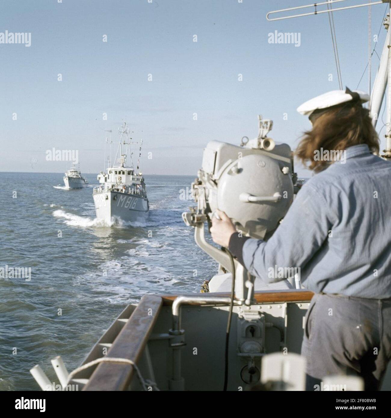 The mine hunter Hr.Ms. Drunen (EX-MSC 181, 1956-1984, employed as a ...
