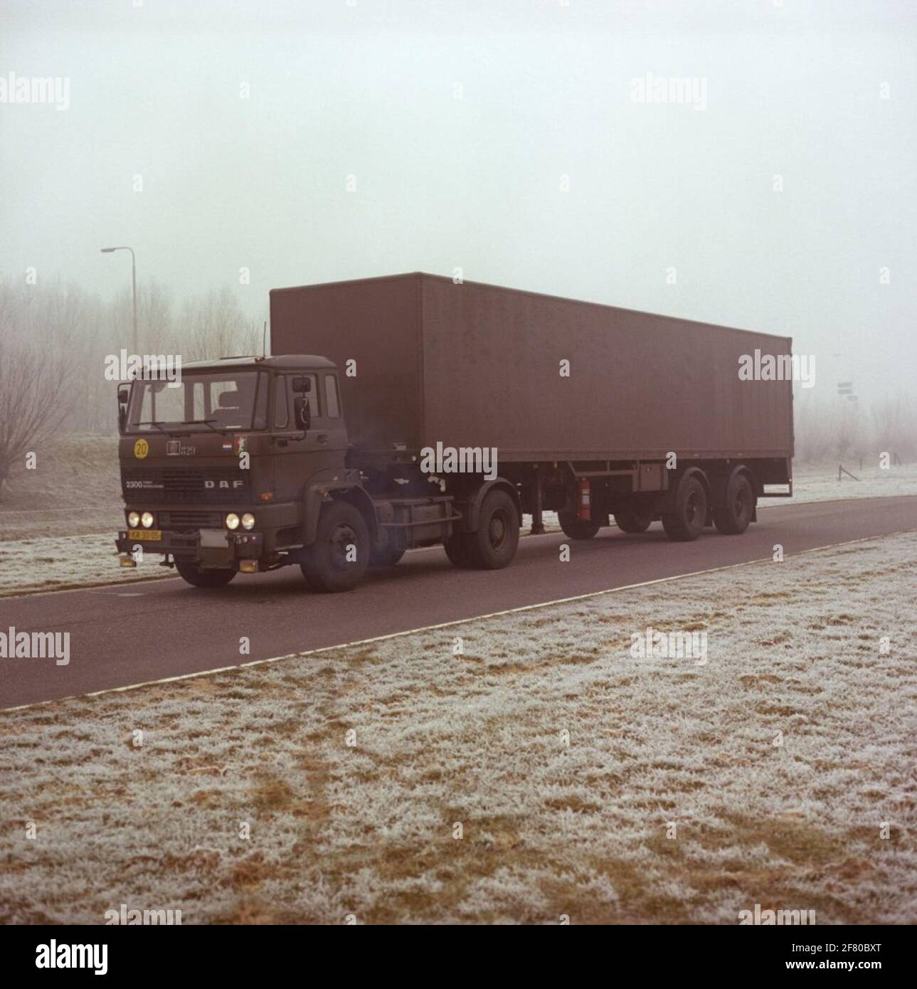 Semi trailer truck combination hi-res stock photography and images - Alamy