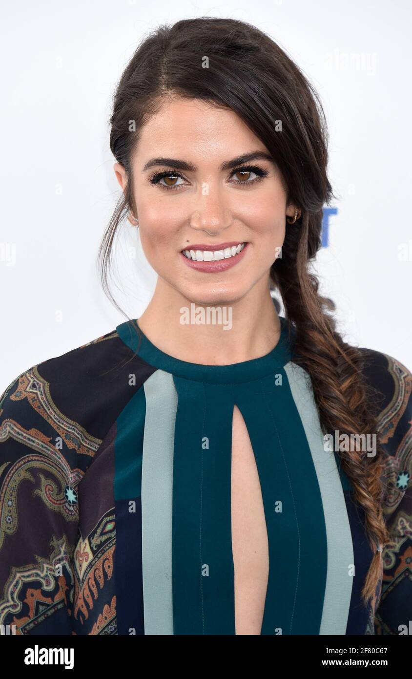 Zoe ann larson hi-res stock photography and images - Alamy