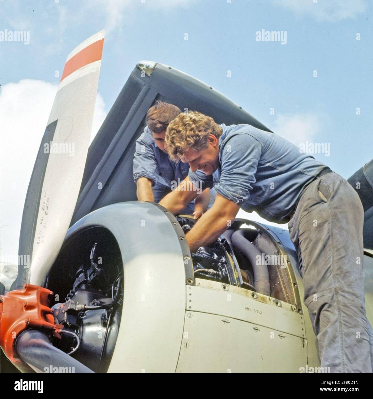 Maintenance of a Grumman S2F-1 (S-2A) Tracker Subdue boat control ...