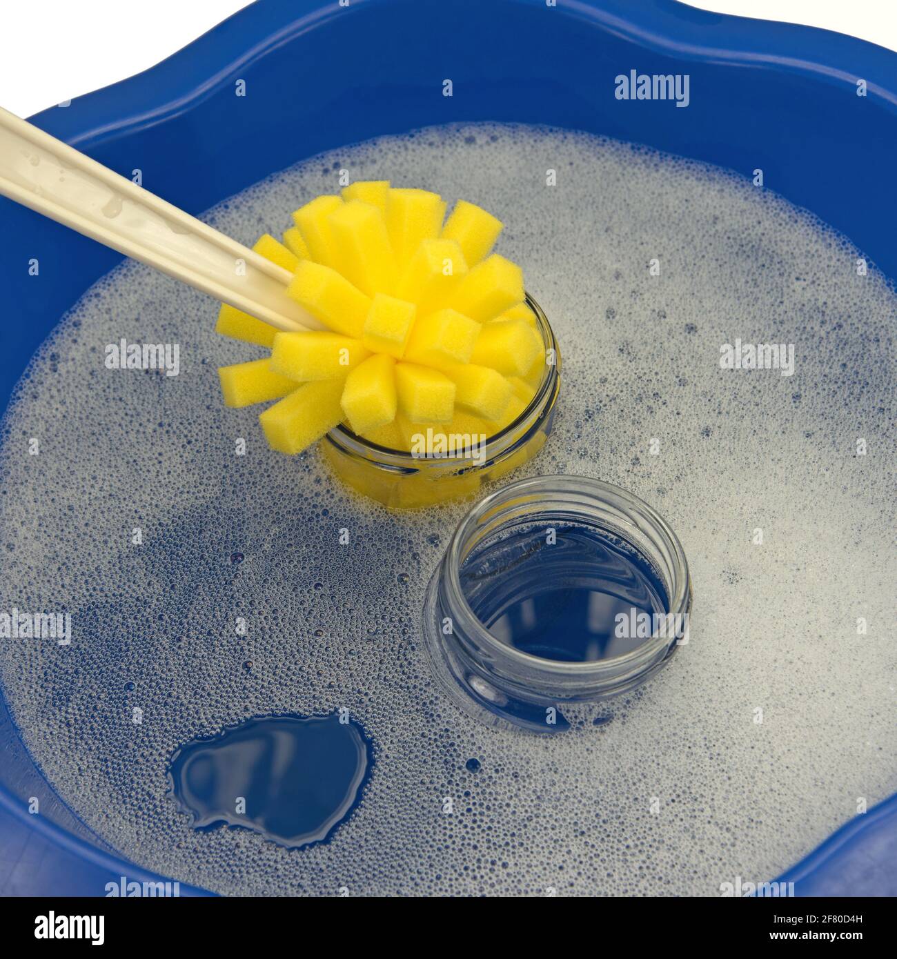 Wash glasses hi-res stock photography and images - Alamy
