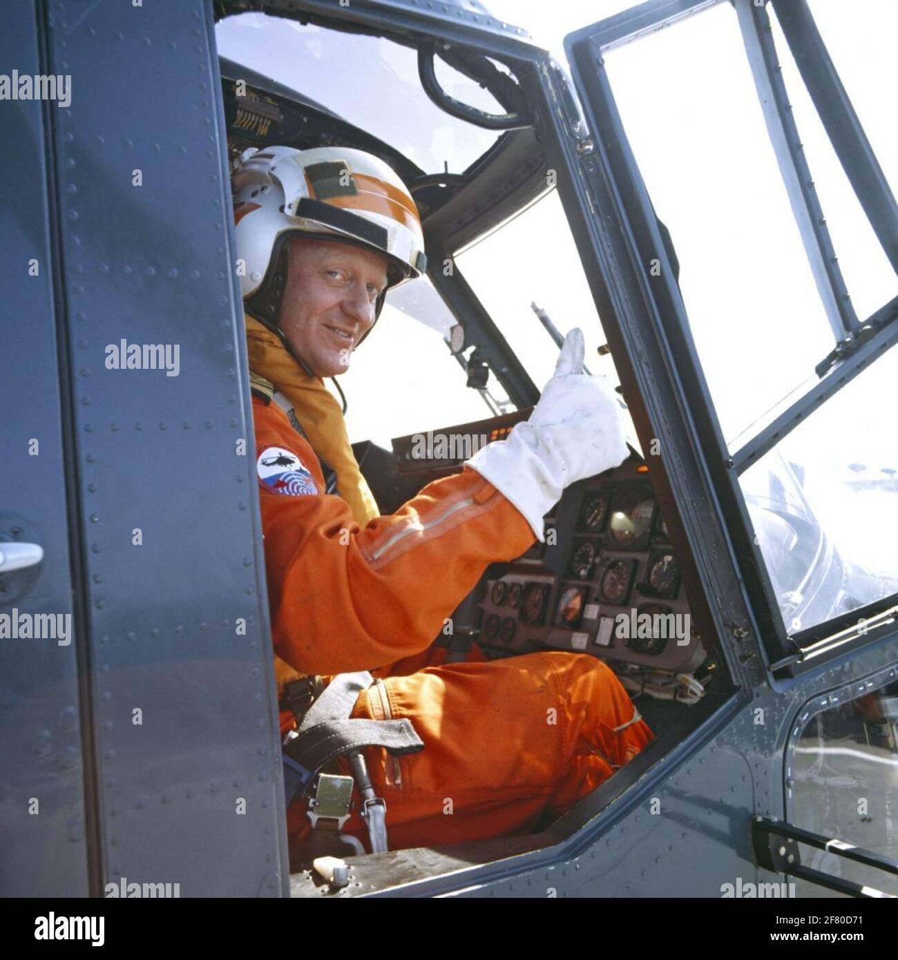Kite in the Cockpit of a Westland SH-14D Navy Lynx Subdue boat control ...