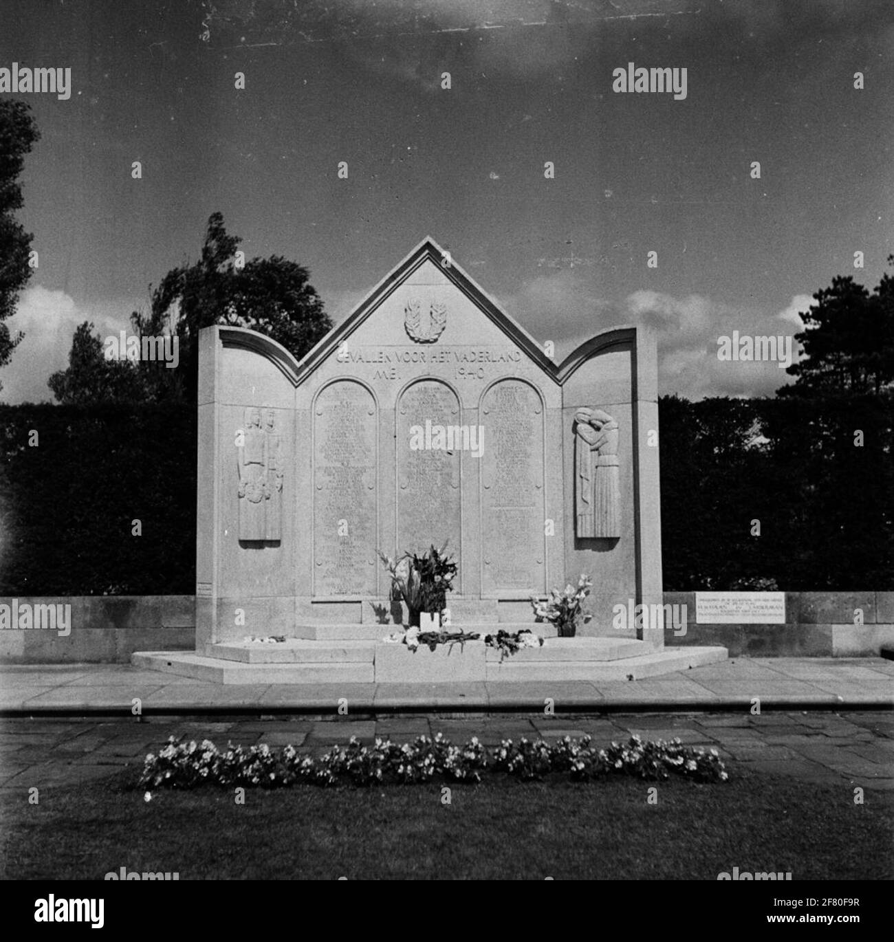 1947 monument Black and White Stock Photos & Images - Alamy