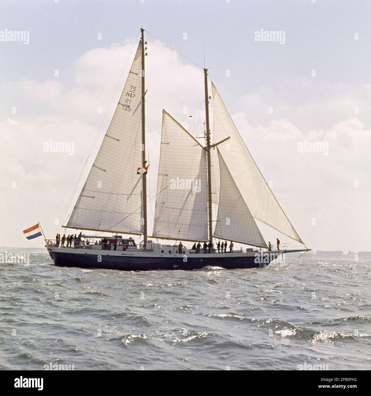 Sailing school ship hi-res stock photography and images - Alamy