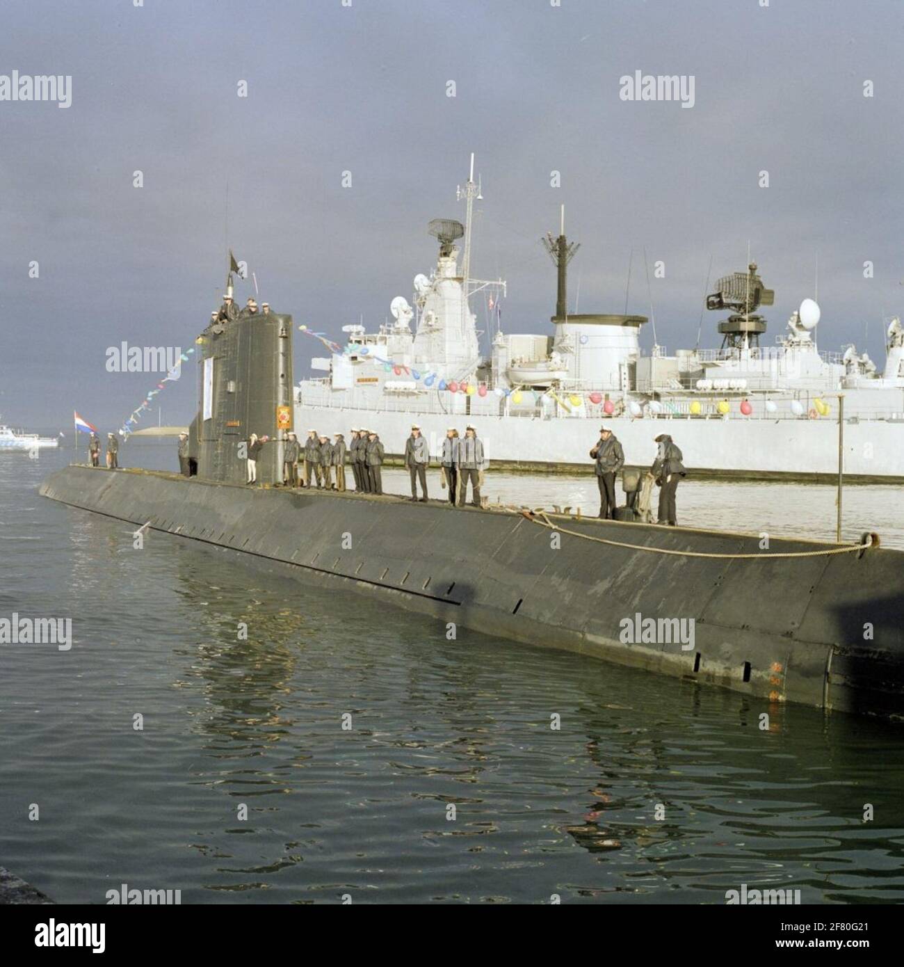 The last entry to Den Helder of the submarine Hr.Ms. Seal (S 807, 1961 ...