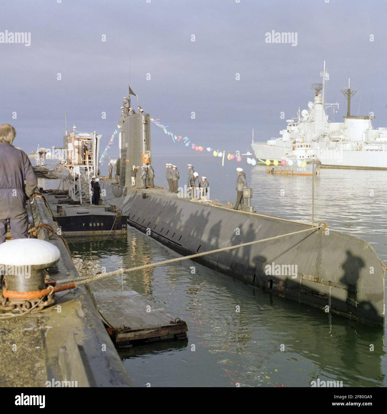 The last entry to Den Helder of the submarine Hr.Ms. Seal (S 807, 1961 ...