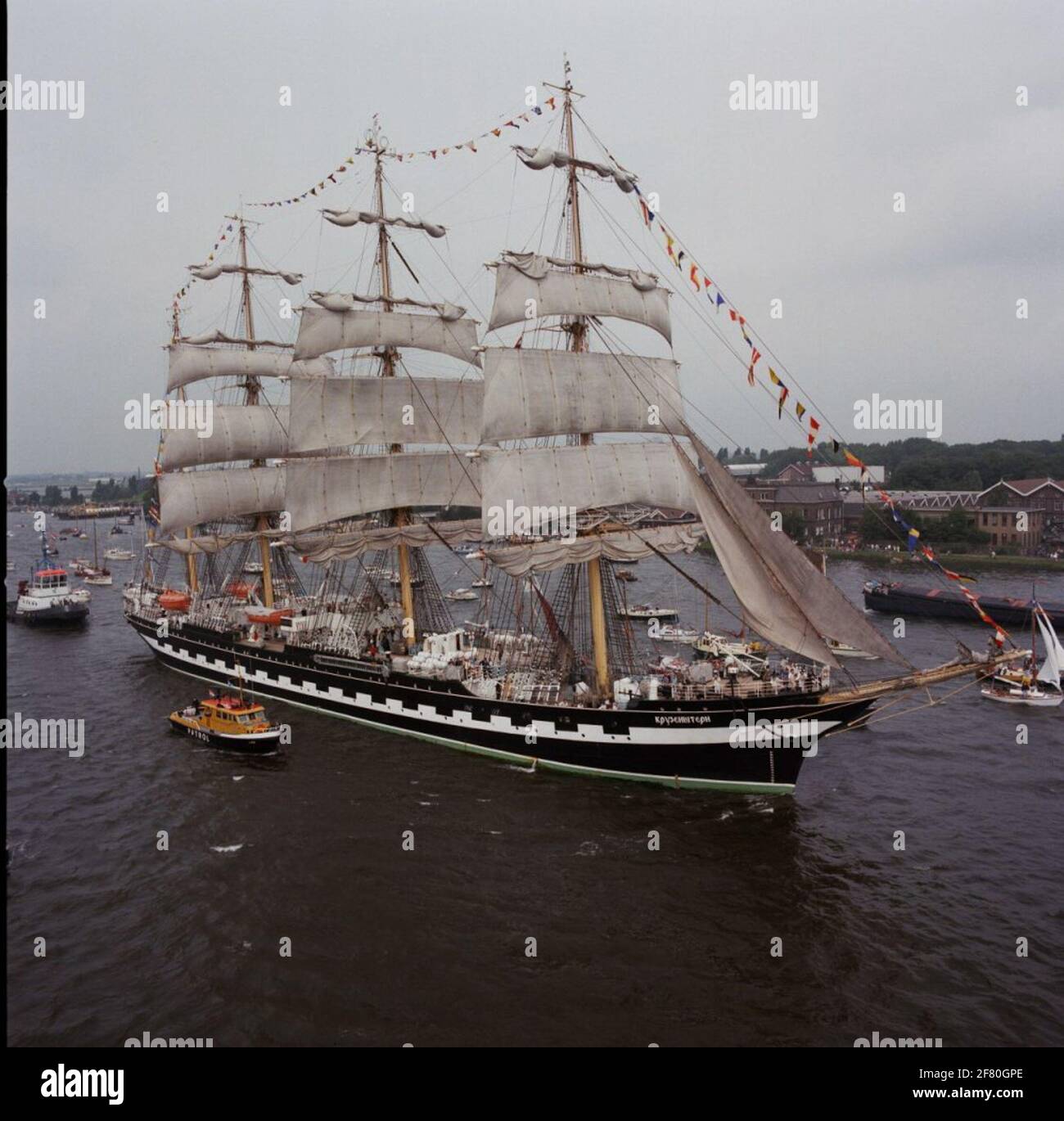Sail Amsterdam 1985. The Russian sailing training ship Kruzenstern on ...