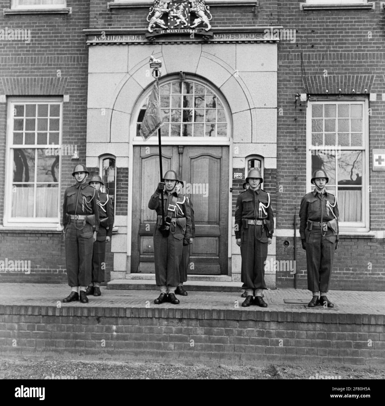 The default guard of the Royal Netherlands Marechaussee in 1948 Stock ...