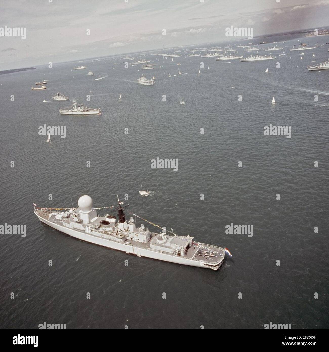 The GW frigate Hr.Ms. Tromp (1975-1999) Populated in the vicinity of a ...