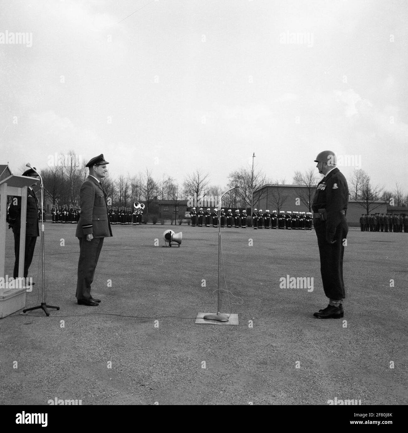 Command transfer.General Major kite A.L. Cox carries the command of ...