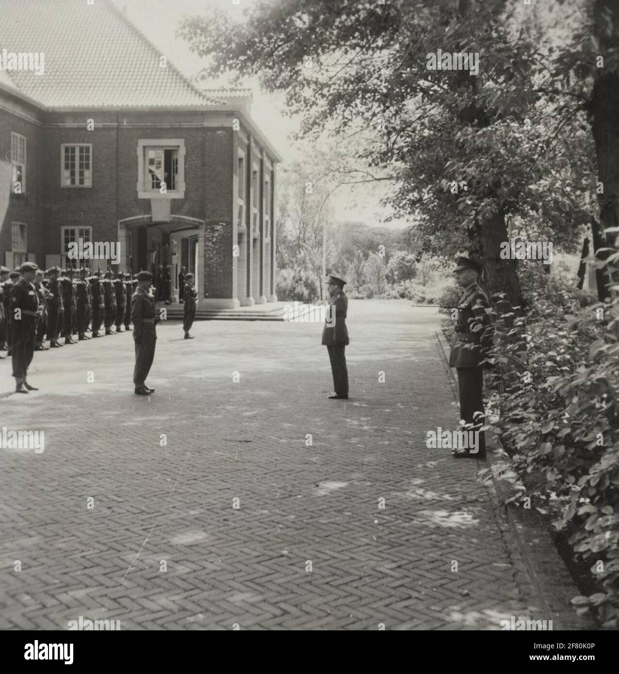 A visit from (probably) the British General Harding to the Princess ...