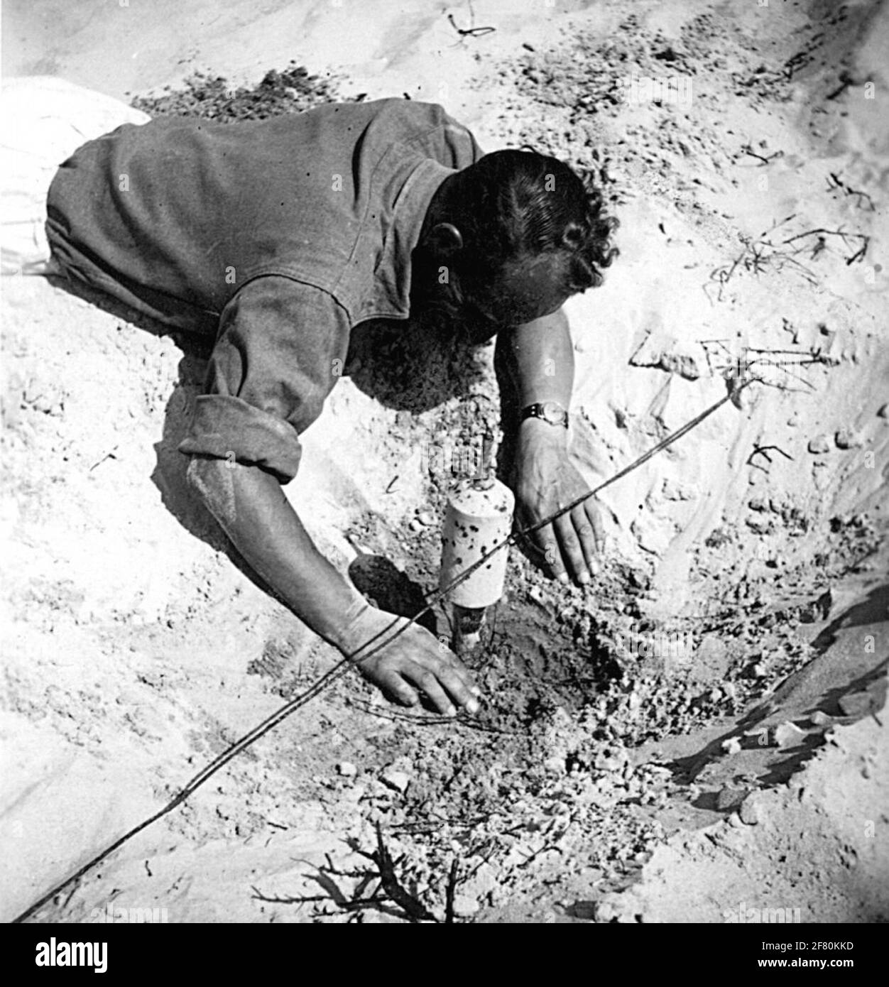 S mine wwii hi-res stock photography and images - Alamy