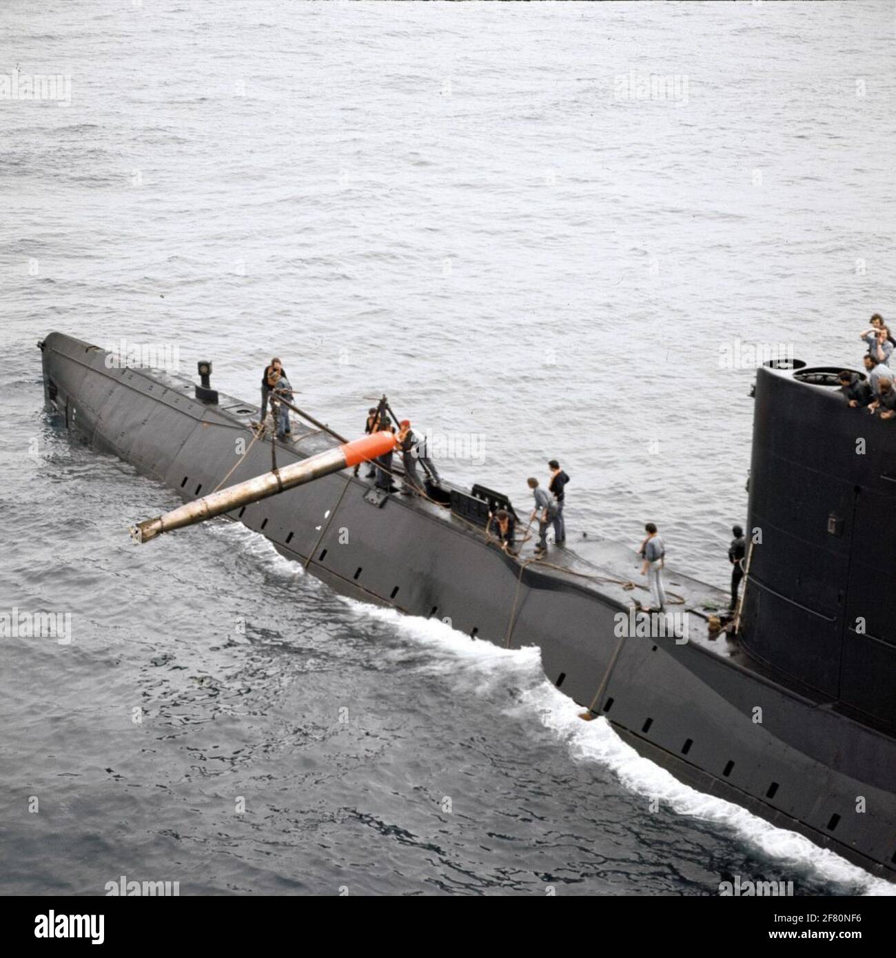 The submarine Hr.Ms. Tuna (1966-1991) in the weather with an exercise ...