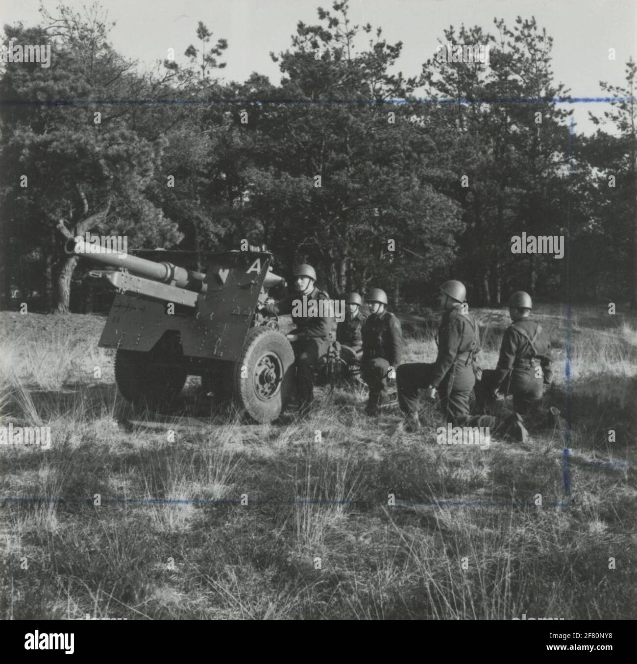 A 25-pin cannon with the operation, ready to spruce Stock Photo - Alamy