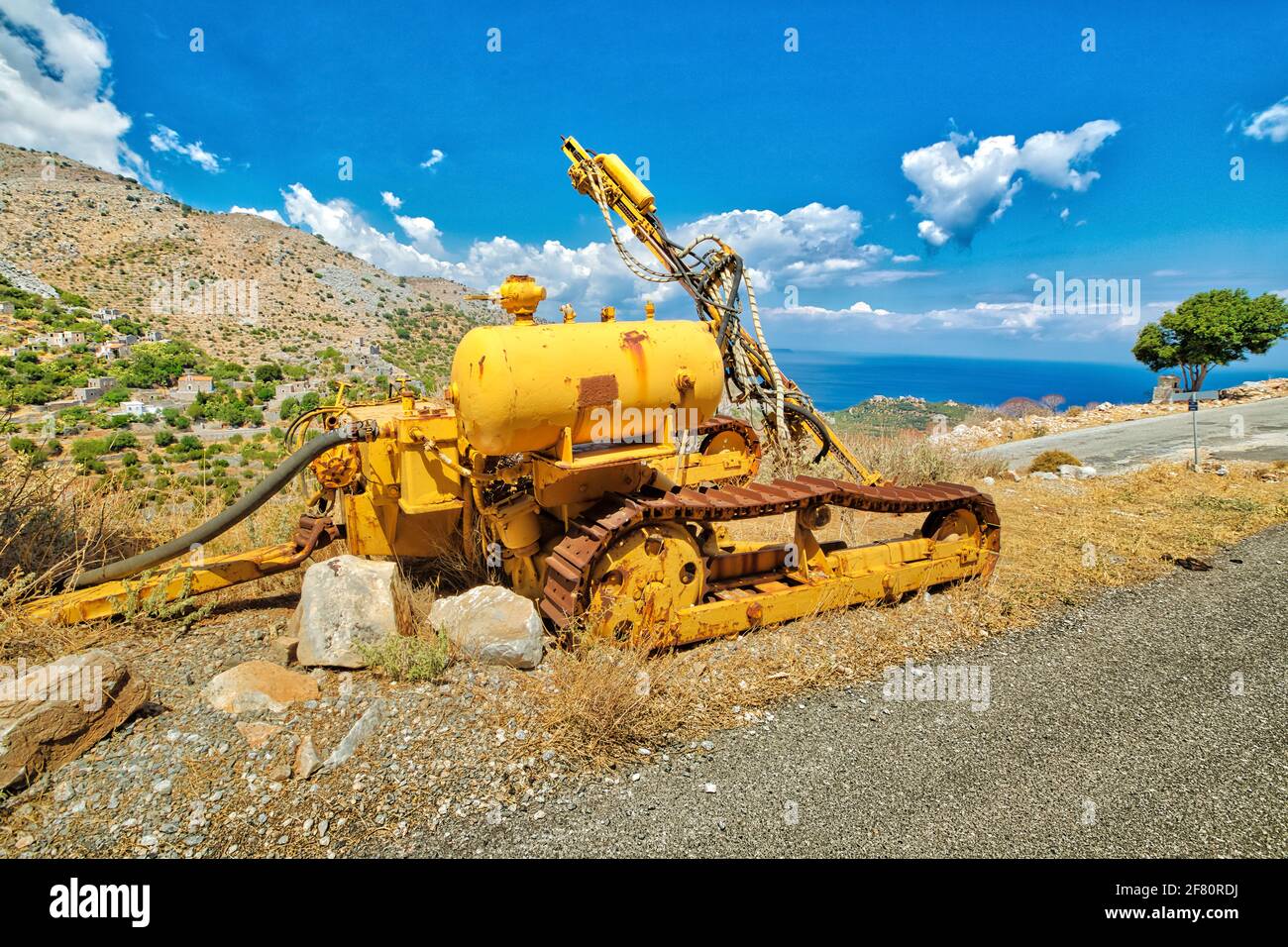Tracked power vehicle hi-res stock photography and images - Alamy