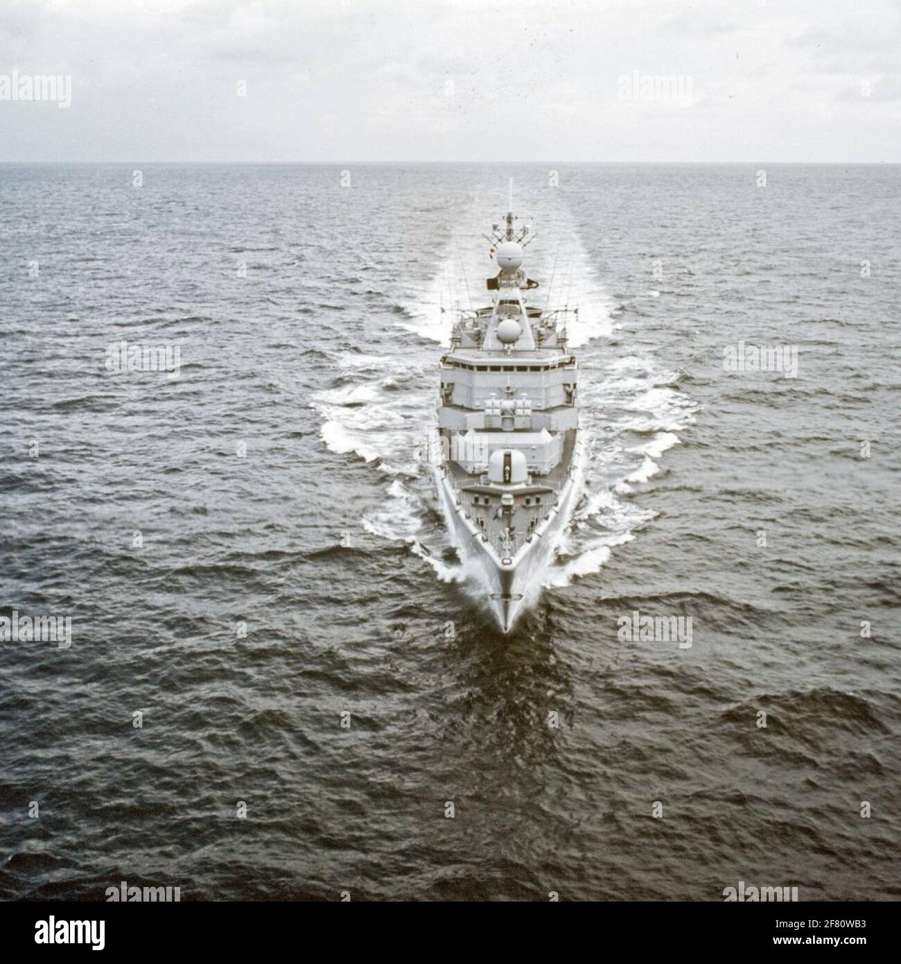 Frigate kortenaer hi-res stock photography and images - Alamy
