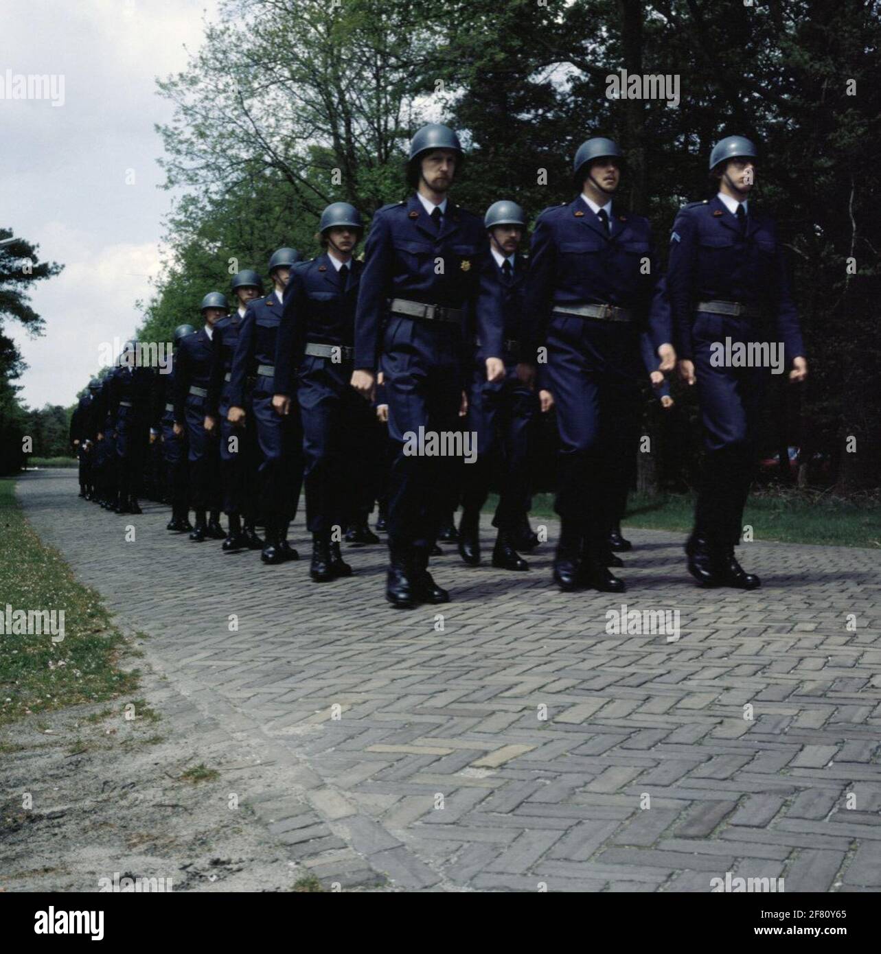 Soldiers in training at the Air Force Officer and Framework School ...