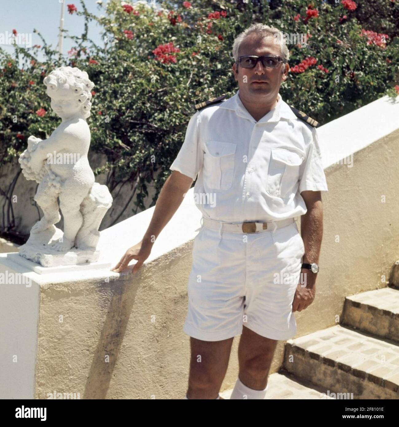 Tropical uniform hi-res stock photography and images - Alamy