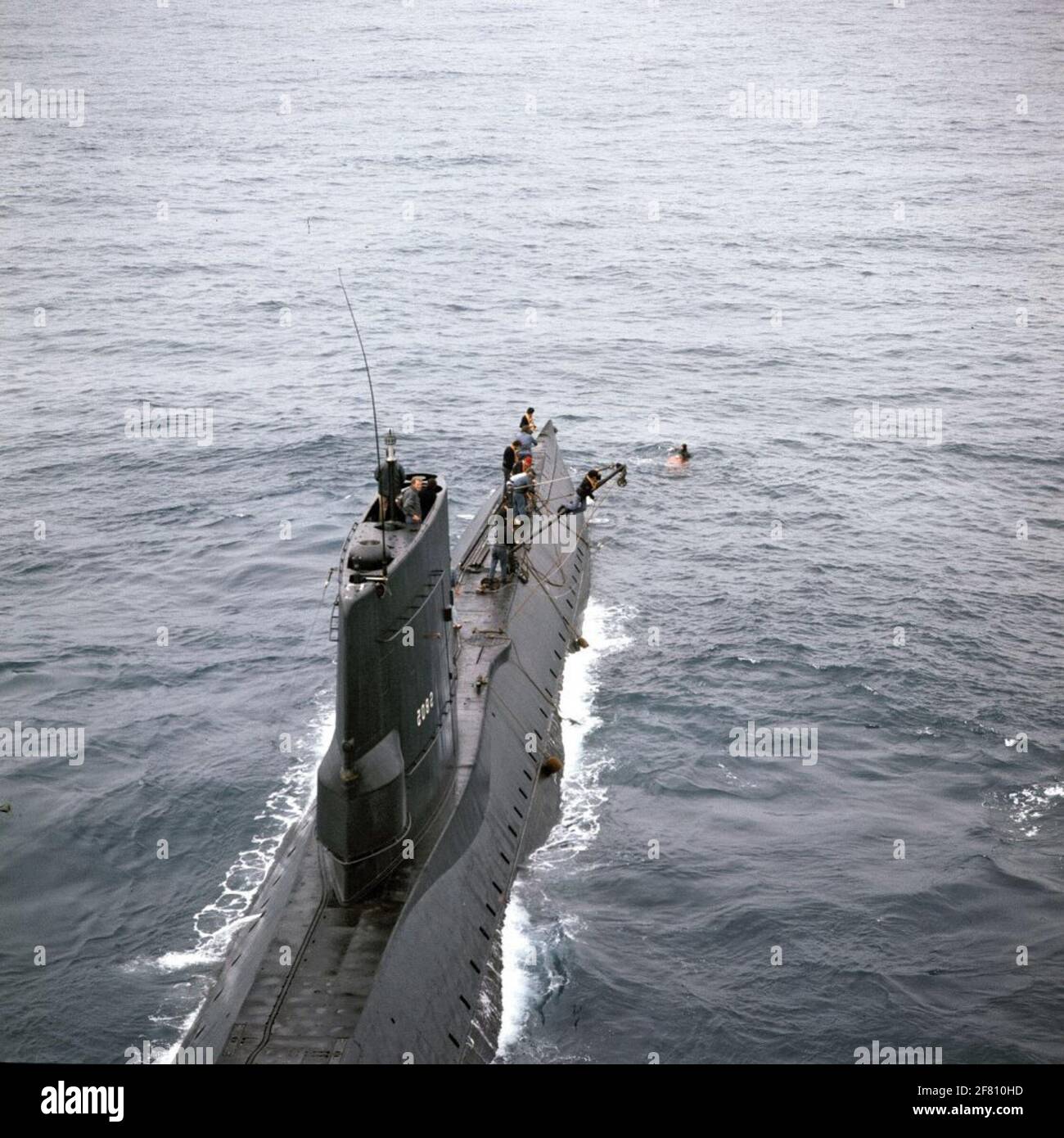 The submarine Hr.Ms. Tuna (1966-1991) in the weather with an exercise ...