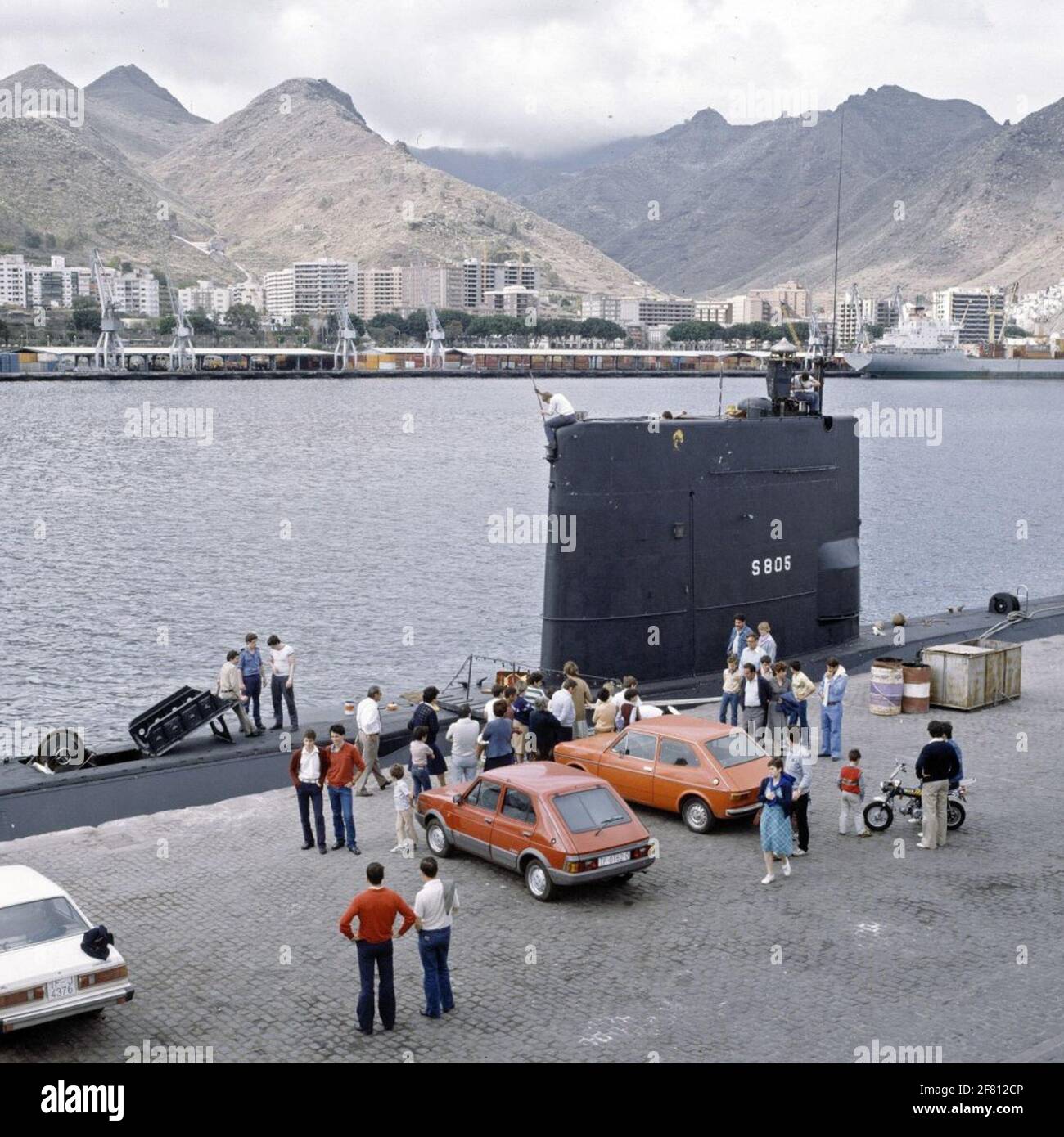 The submarine Hr.Ms. Tuna (1966-1991) on the quay in a foreign port ...