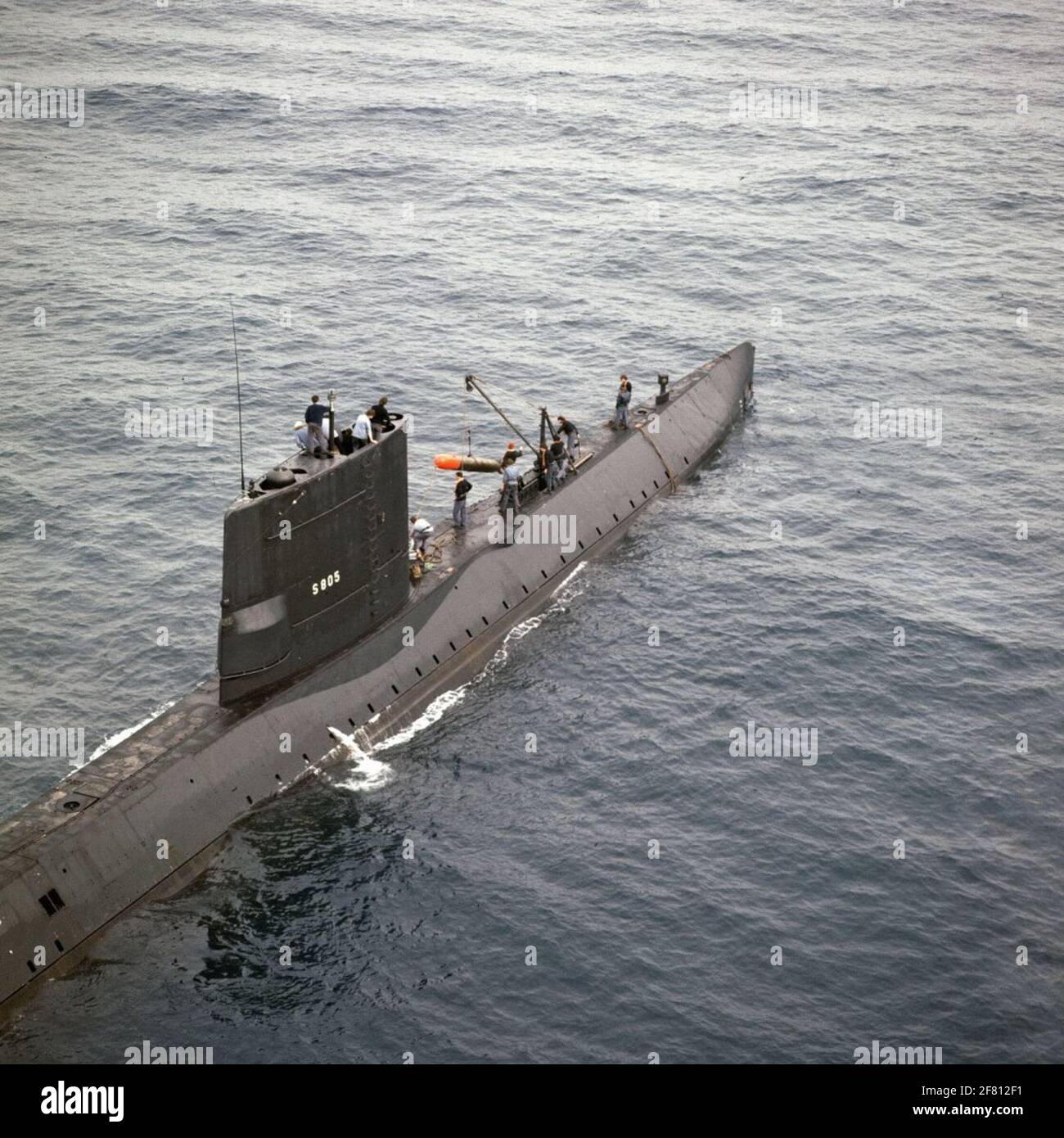 The submarine Hr.Ms. Tuna (1966-1991) in the weather with an exercise ...