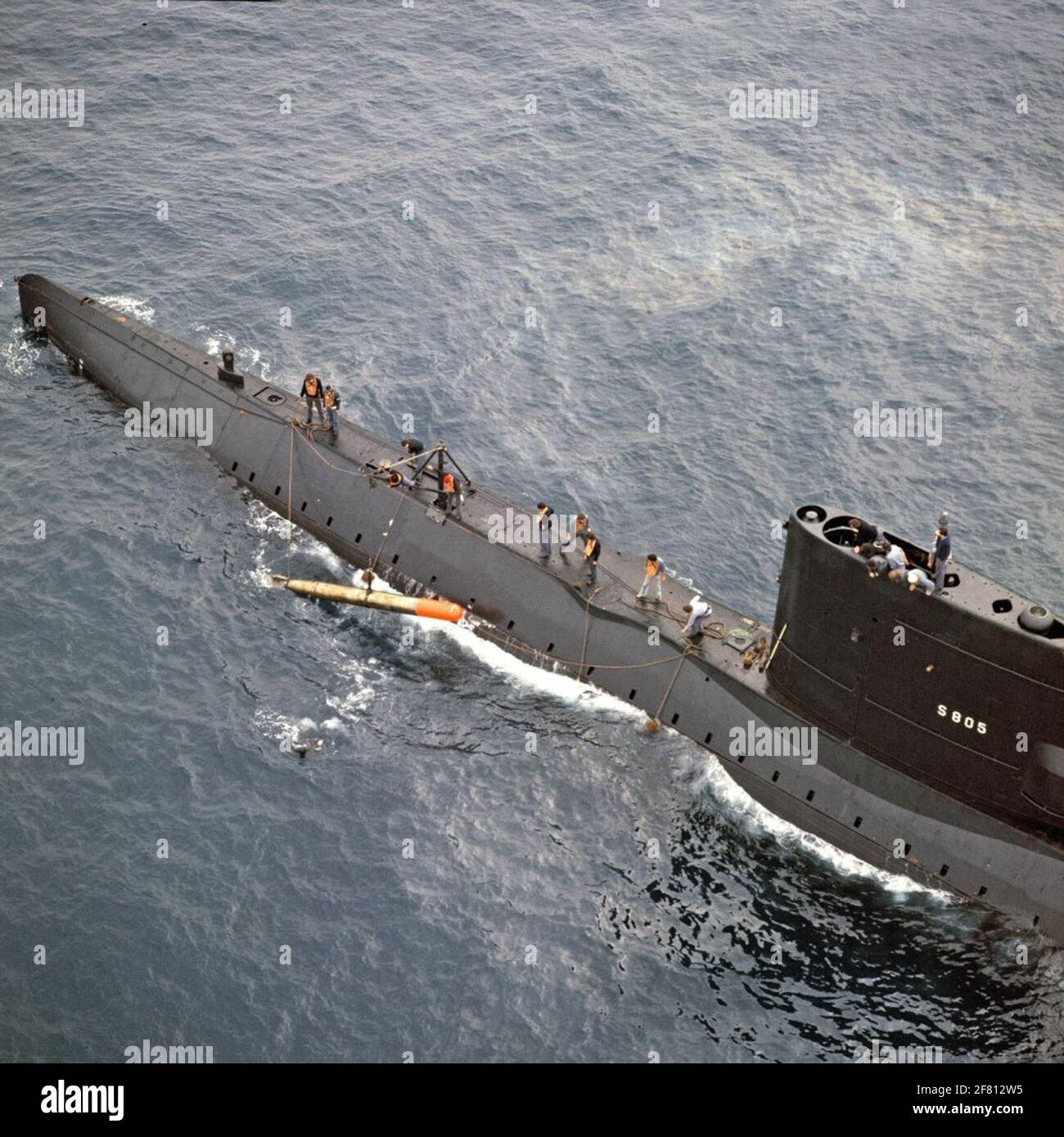 The submarine Hr.Ms. Tuna (1966-1991) in the weather with an exercise ...