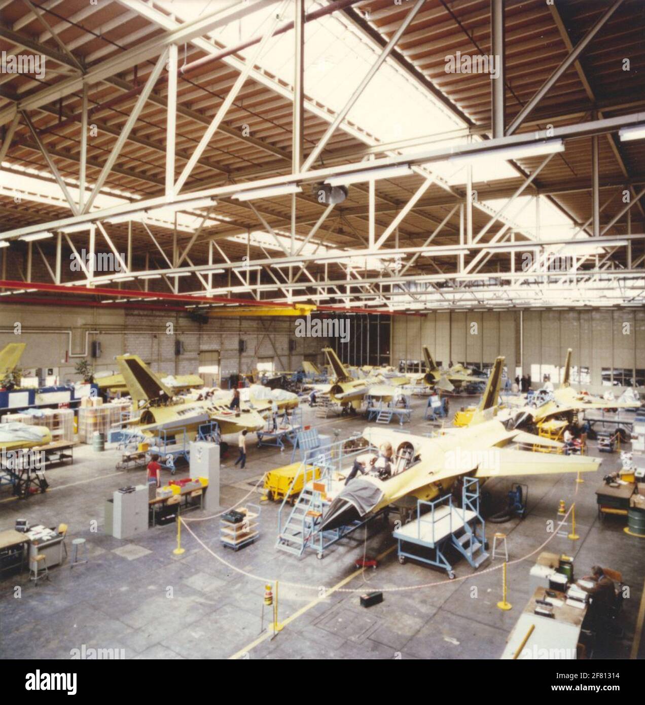 F-16 assembly in the breeding factory at Schiphol Stock Photo - Alamy