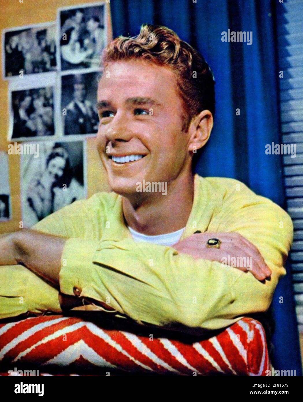 MARSHALL THOMPSON (1925-1992) American fiolm and TV about 1946 Stock ...