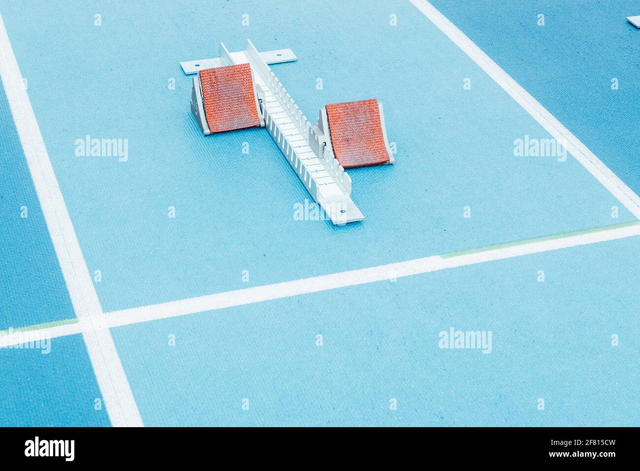 Starting block above hi-res stock photography and images - Alamy