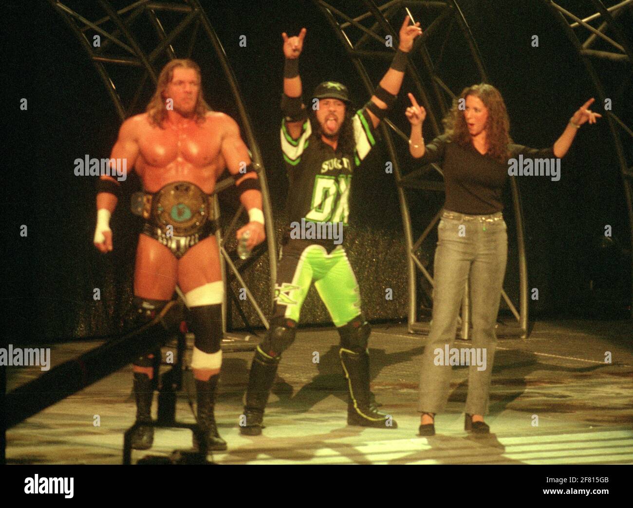 Stephanie Mcmahon Y Triple H 2000 Triple H & Stephanie McMahon