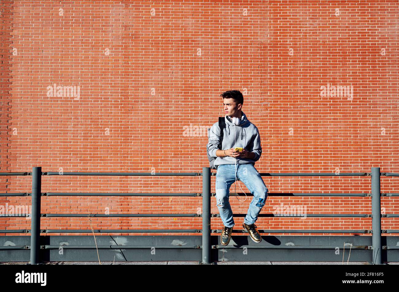 Social media profile picture hi-res stock photography and images - Alamy