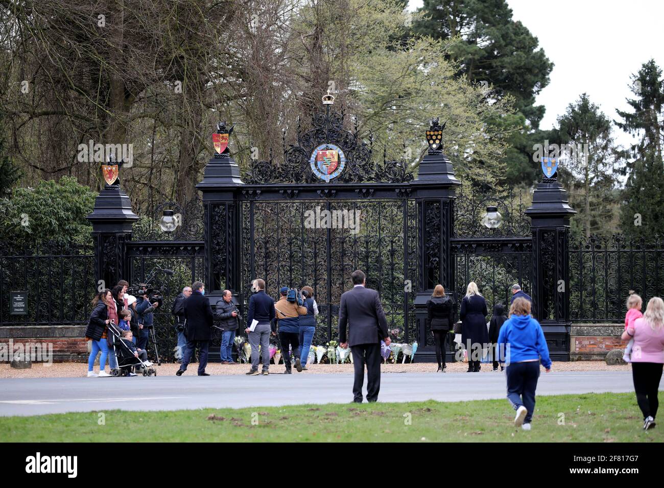 Norwich gates hi-res stock photography and images - Alamy