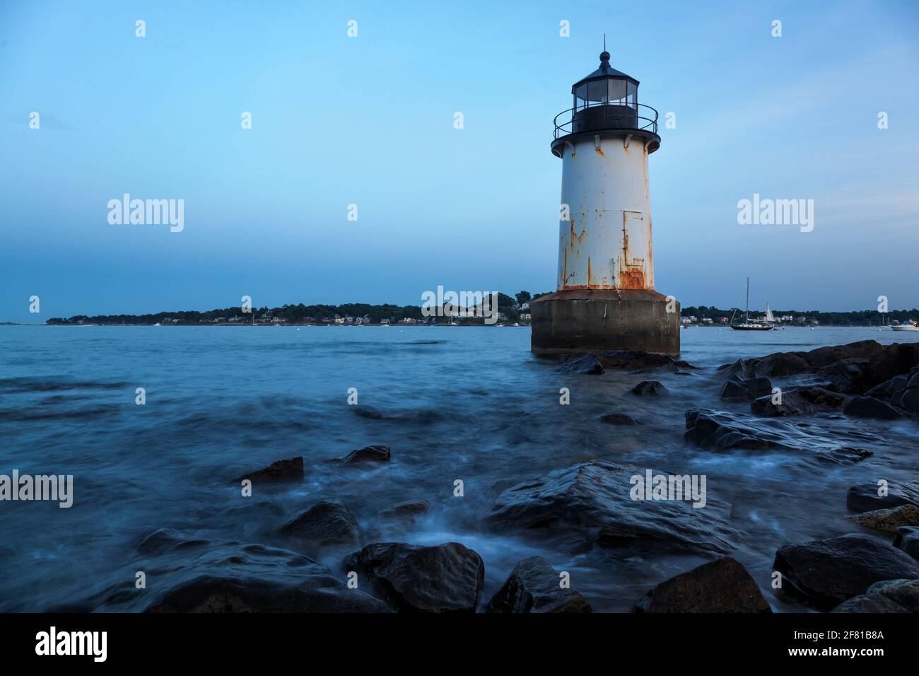 Salem bay hi-res stock photography and images - Alamy