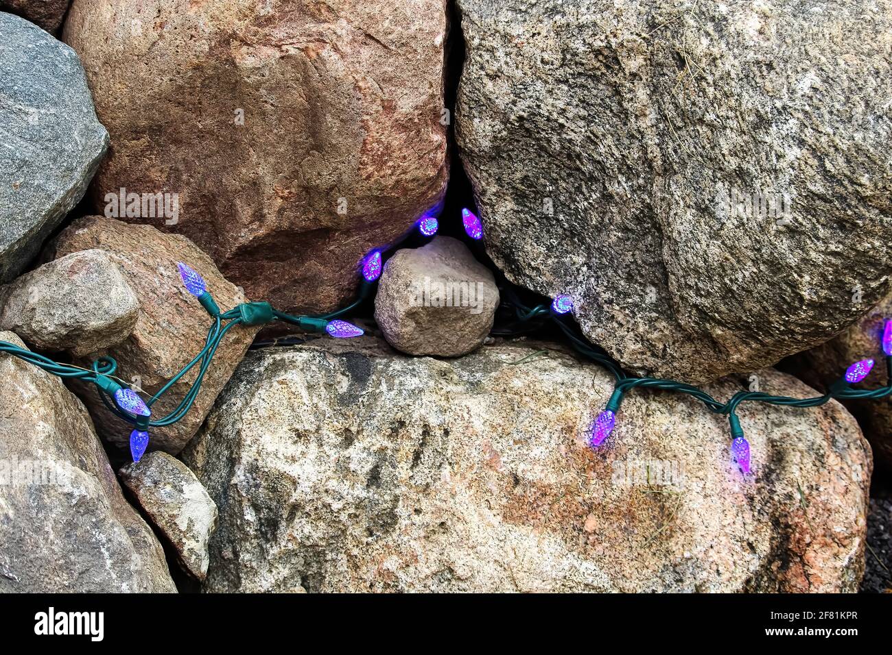 Landscaping with rocks hi-res stock photography and images - Alamy