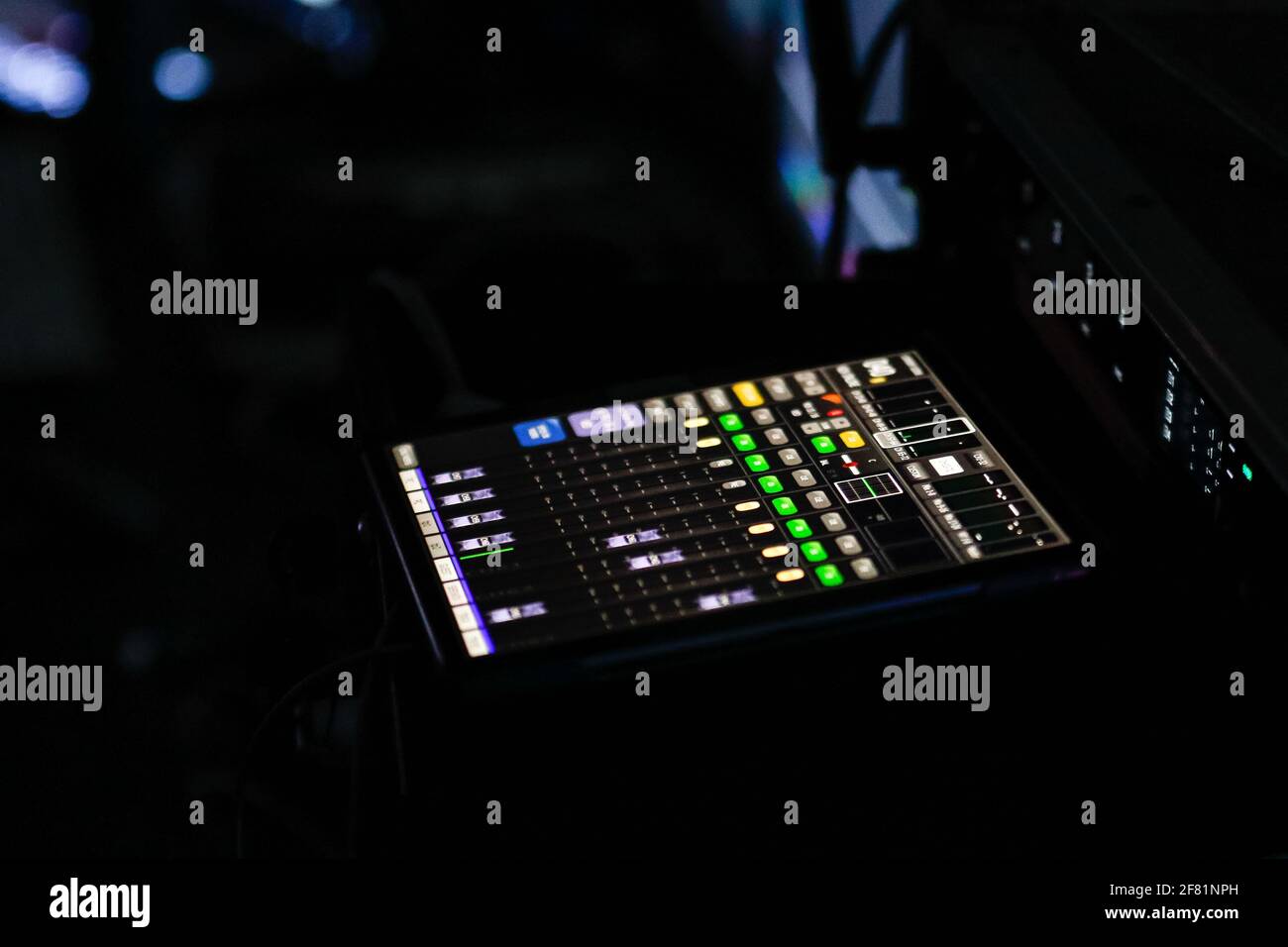 Sound engineer concert hi-res stock photography and images - Alamy