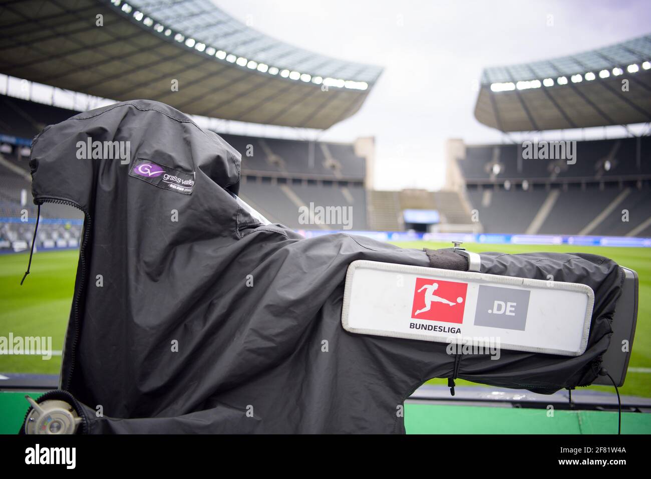 Goal line camera hi-res stock photography and images - Alamy