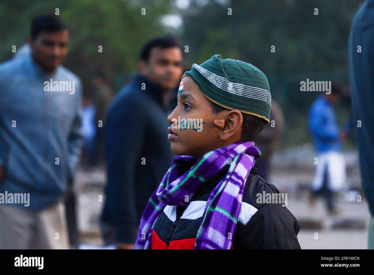 Boy face indian flag hi-res stock photography and images - Alamy
