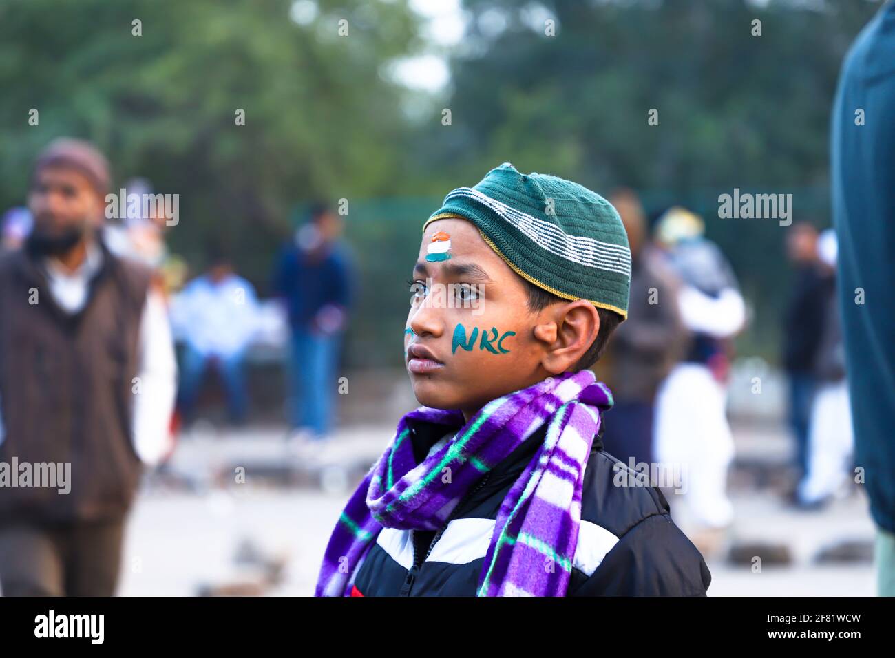 Boy face indian flag hi-res stock photography and images - Alamy