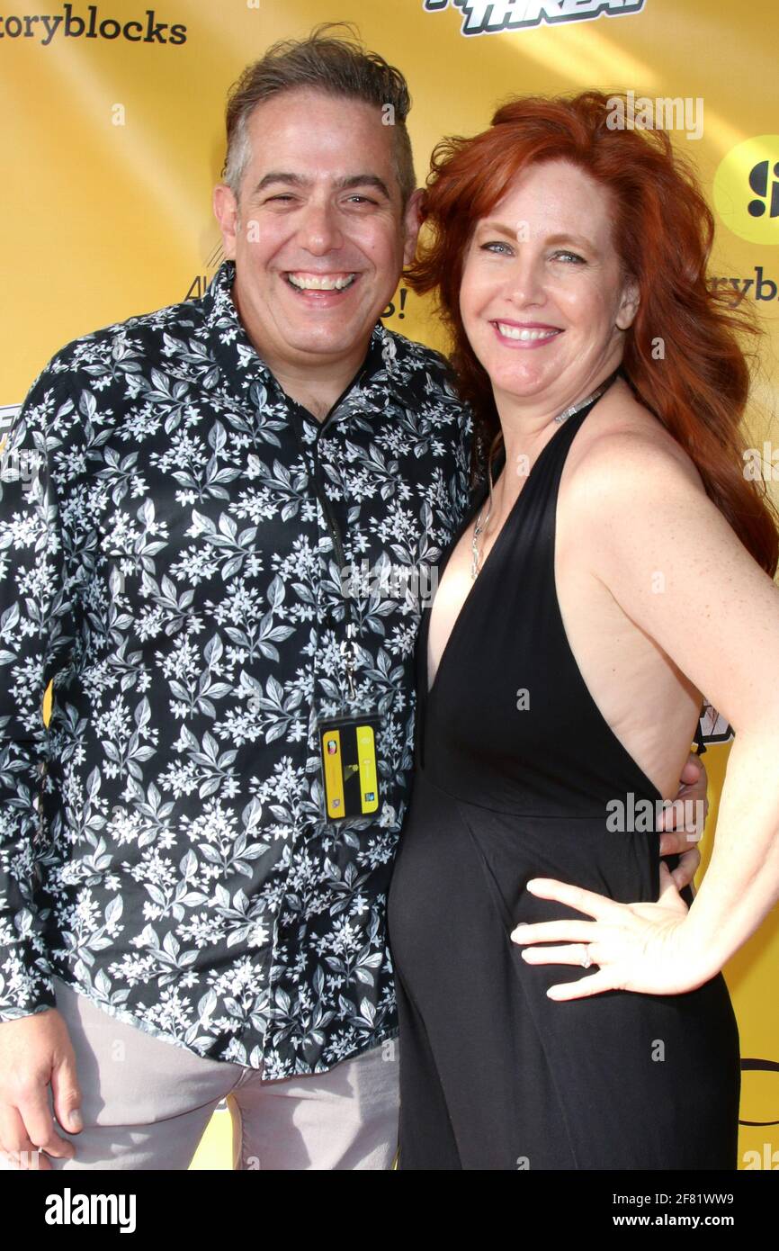 LOS ANGELES - APR 10: Ralph D'Amato and Kara D'Amato at the Award This ...