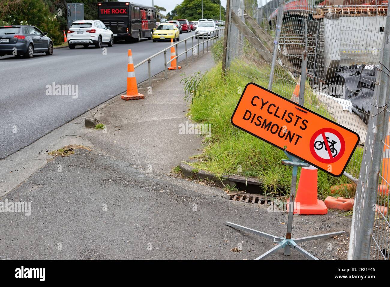 AUCKLAND, NEW ZEALAND - Mar 26, 2021: View of Cyclists Dismount sign at ...
