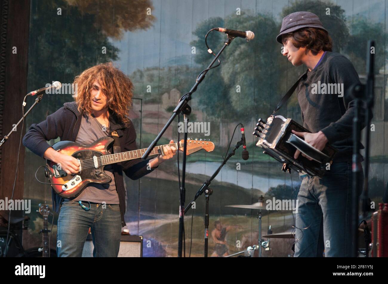 Robin girod musician hi-res stock photography and images - Alamy