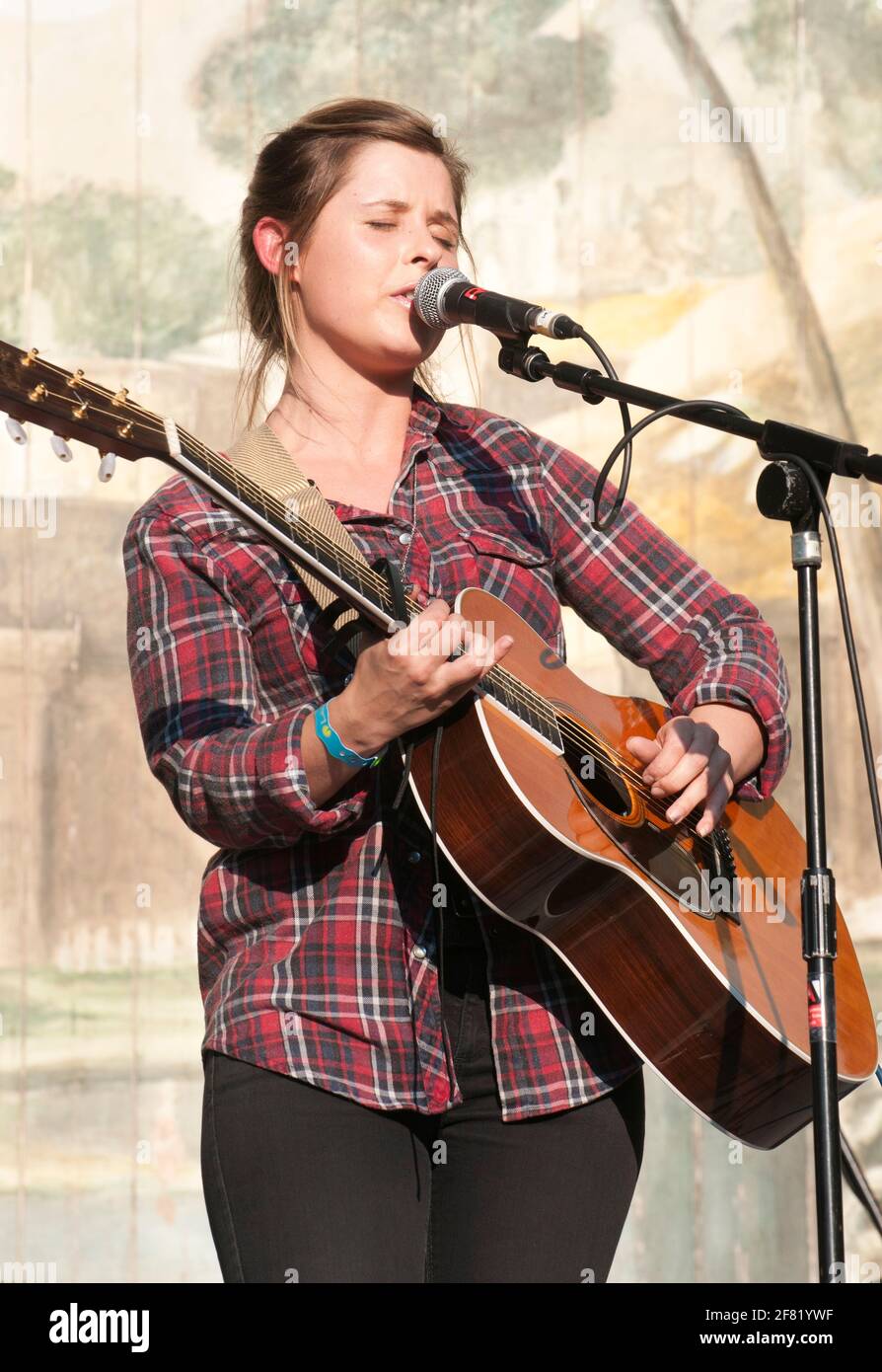 Delta maid singer hi-res stock photography and images - Alamy