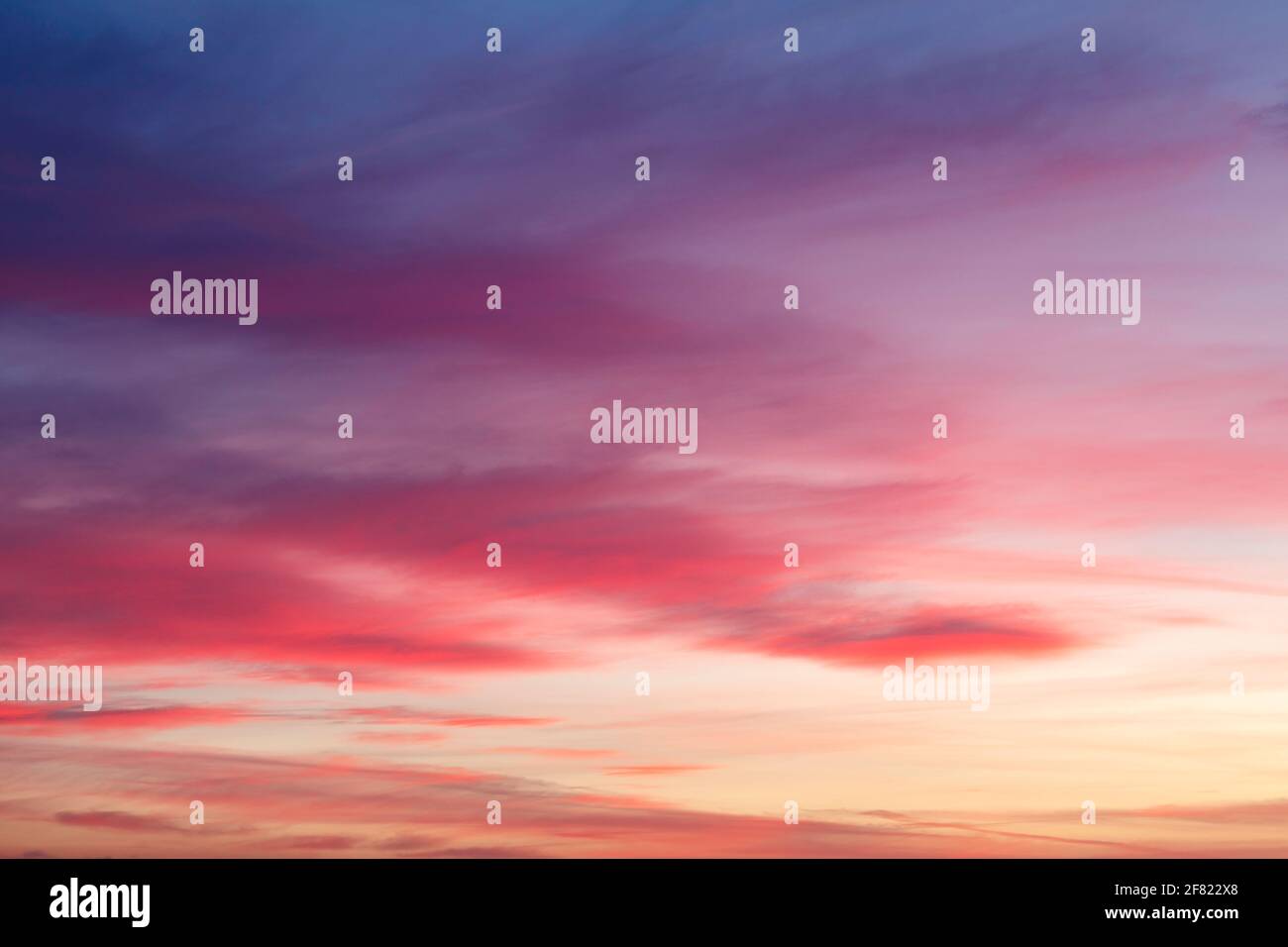 Sunset over the Bristol channel Stock Photo - Alamy