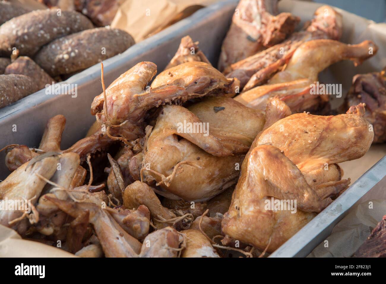 Chicken on a shop counter hi-res stock photography and images - Alamy
