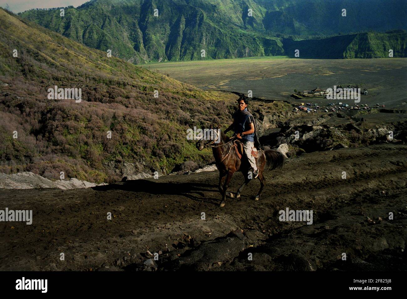 Man on a horse in the mountains hi-res stock photography and images - Alamy